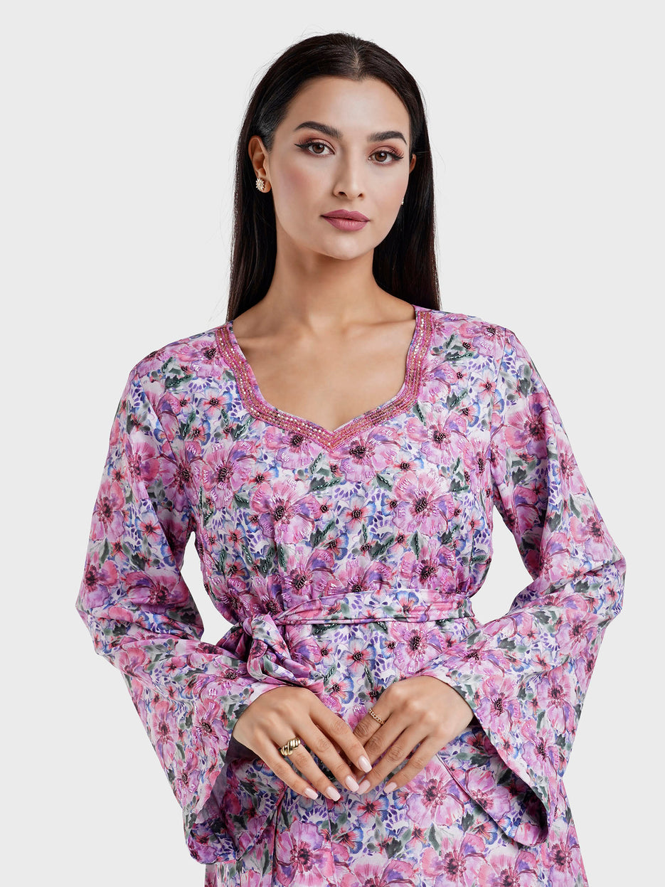 Kashkha : Modern Arabic Women Clothing Culture