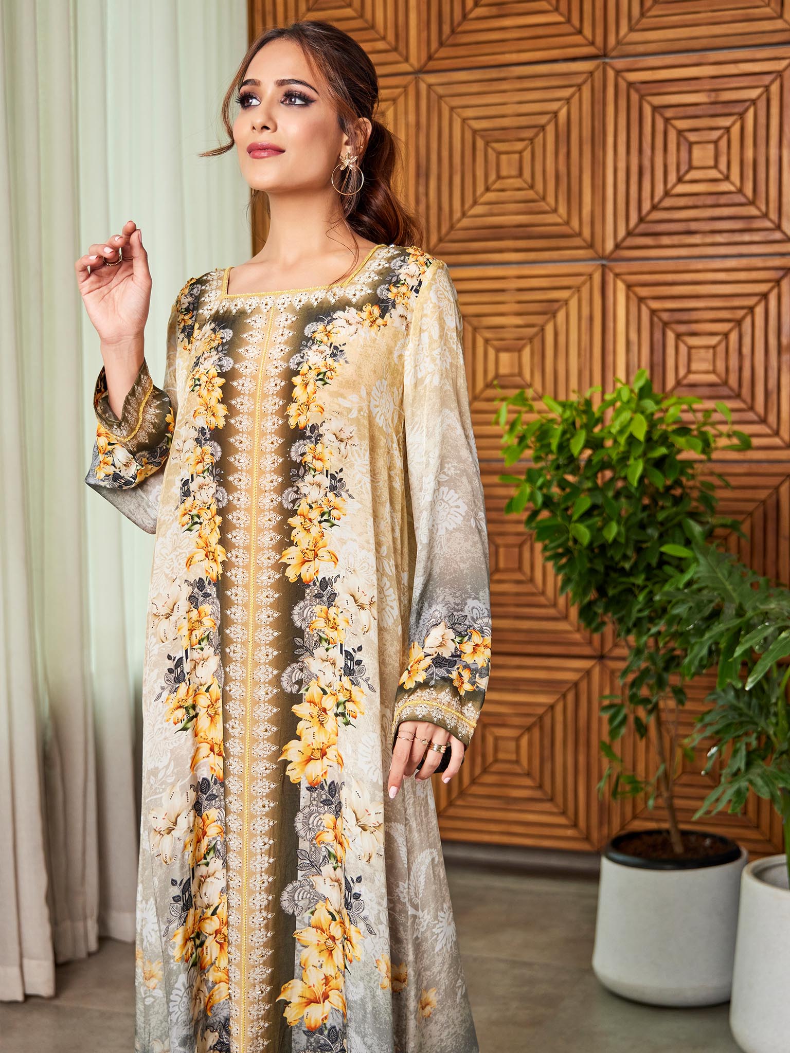 Jalabiya Embroidery